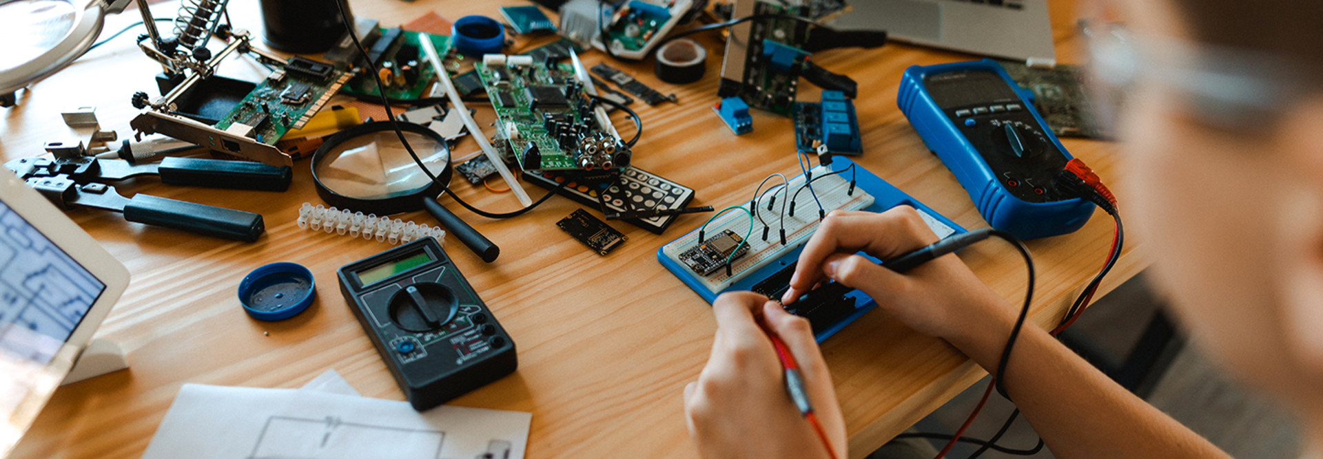 5 Questions (and Answers) About Student-Run Help Desks | EdTech Magazine